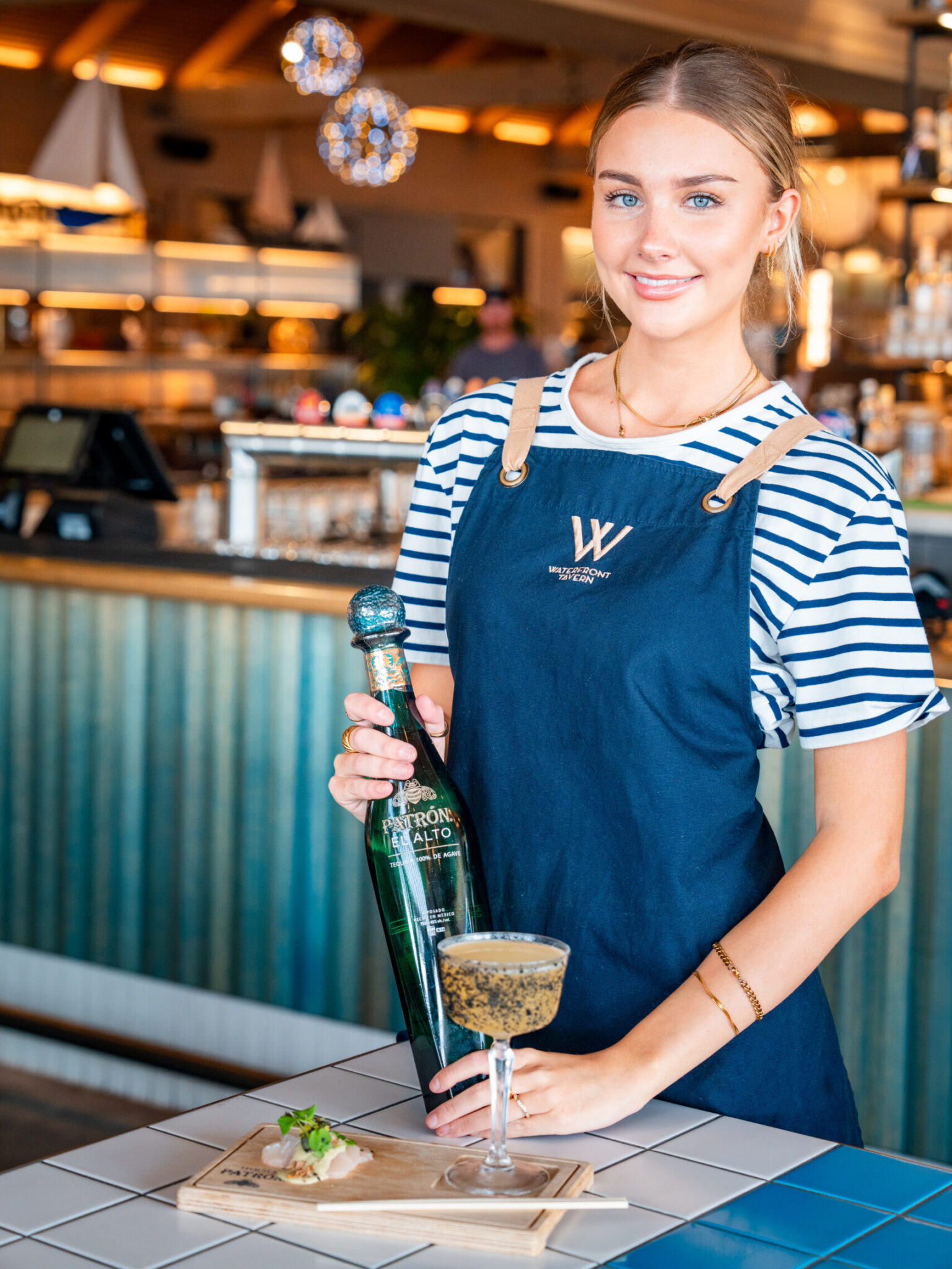 EAT & DRINK - Waterfront Tavern